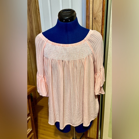 a.n.a | Tops | Ana A New Approach Pink White Top | Poshmark
